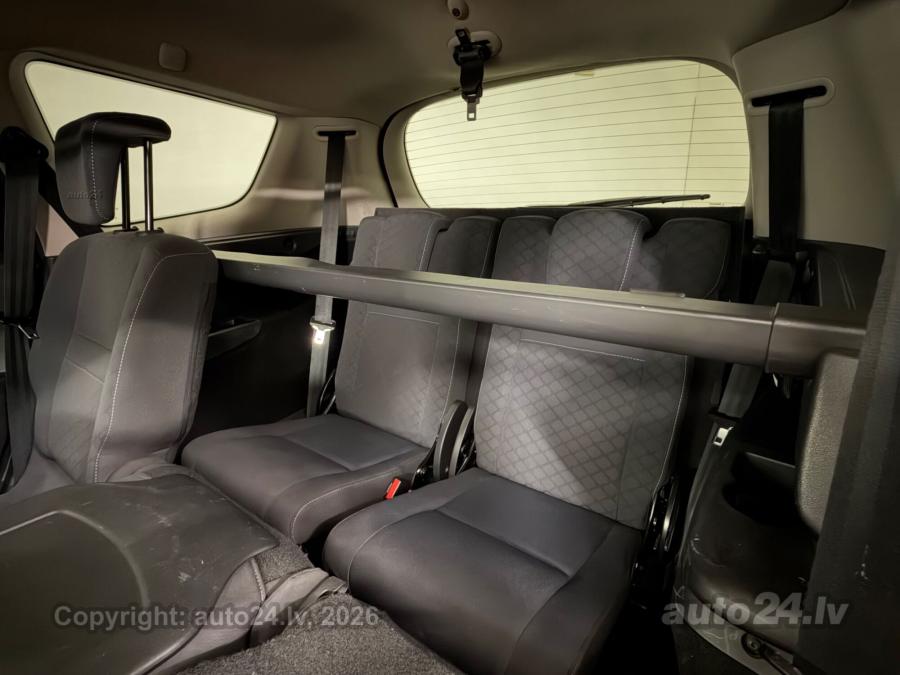 Grey Renault Grand Scenic 2010 in Parnu, with an engine capacity of 1.90 L and mileage of 328 thousand km for 2490 €, photo 14 on AUTOMOTO.COM.LV
