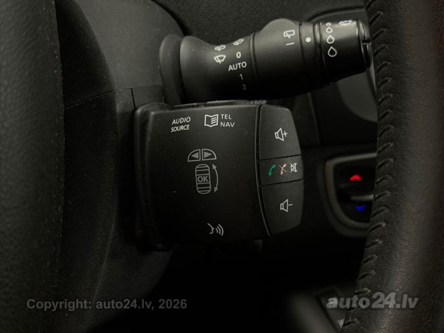 Grey Renault Grand Scenic 2010 in Parnu, with an engine capacity of 1.90 L and mileage of 328 thousand km for 2490 €, photo 20 on AUTOMOTO.COM.LV