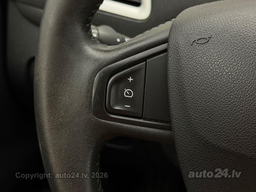 Grey Renault Grand Scenic 2010 in Parnu, with an engine capacity of 1.90 L and mileage of 328 thousand km for 2490 €, photo 21 on AUTOMOTO.COM.LV