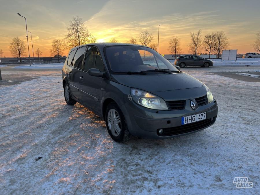 Pelēks Renault Grand Scenic 2004 Panevēža, ar dzinēja tilpumu 1.90 L un nobraukumu 88 tūkst. km par 1000 €, foto 9 vietnē AUTOMOTO.COM.LV