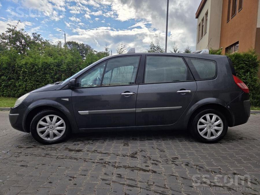 Pelēks Renault Grand Scenic 2004 Rīga, ar dzinēja tilpumu 2.00 L un nobraukumu 276 tūkst. km par 1050 €, foto 6 vietnē AUTOMOTO.COM.LV