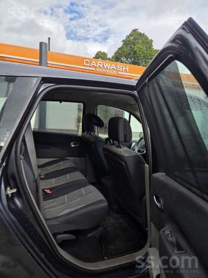 Pelēks Renault Grand Scenic 2004 Rīga, ar dzinēja tilpumu 2.00 L un nobraukumu 276 tūkst. km par 1050 €, foto 10 vietnē AUTOMOTO.COM.LV