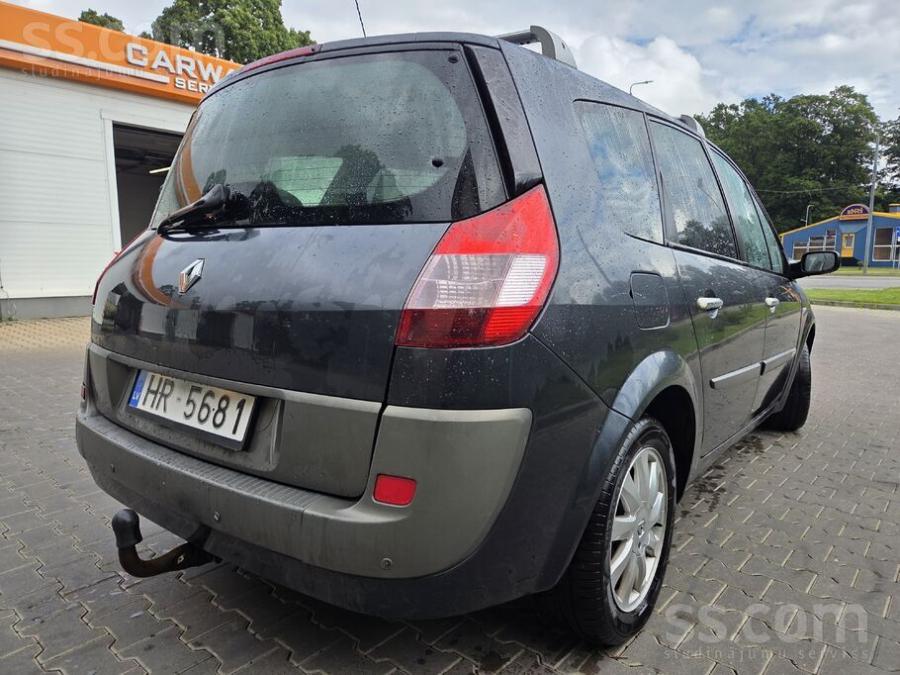 Pelēks Renault Grand Scenic 2004 Rīga, ar dzinēja tilpumu 2.00 L un nobraukumu 276 tūkst. km par 1050 €, foto 22 vietnē AUTOMOTO.COM.LV