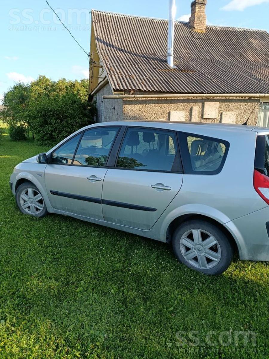 Grey Renault Grand Scenic 2005 in Rezekne, with an engine capacity of 1.90 L and mileage of 320 thousand km for 700 €, photo 2 on AUTOMOTO.COM.LV