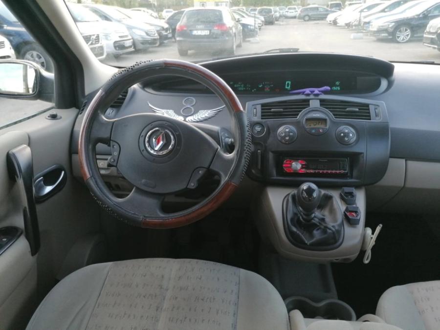 Pelēks Renault Grand Scenic 2005 Rīga, ar dzinēja tilpumu 1.90 L un nobraukumu 169 tūkst. km par 1590 €, foto 8 vietnē AUTOMOTO.COM.LV