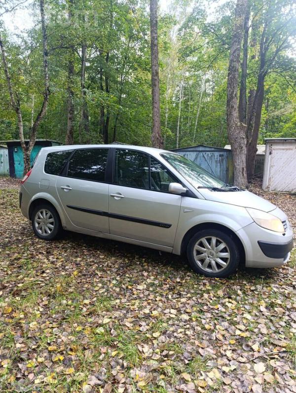 Серый Рено Гранд Сценик 2005 в Рига, объемом двигателя 2.00 л и пробегом 353 тыс. км за 1200 €, фото 3 на AUTOMOTO.COM.LV
