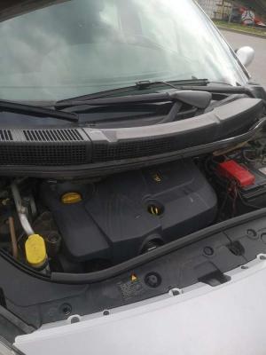 Grey Renault Grand Scenic 2006 in Kaunas, with an engine capacity of 1.46 L and mileage of 360 thousand km for 1450 €, photo 5 on AUTOMOTO.COM.LV