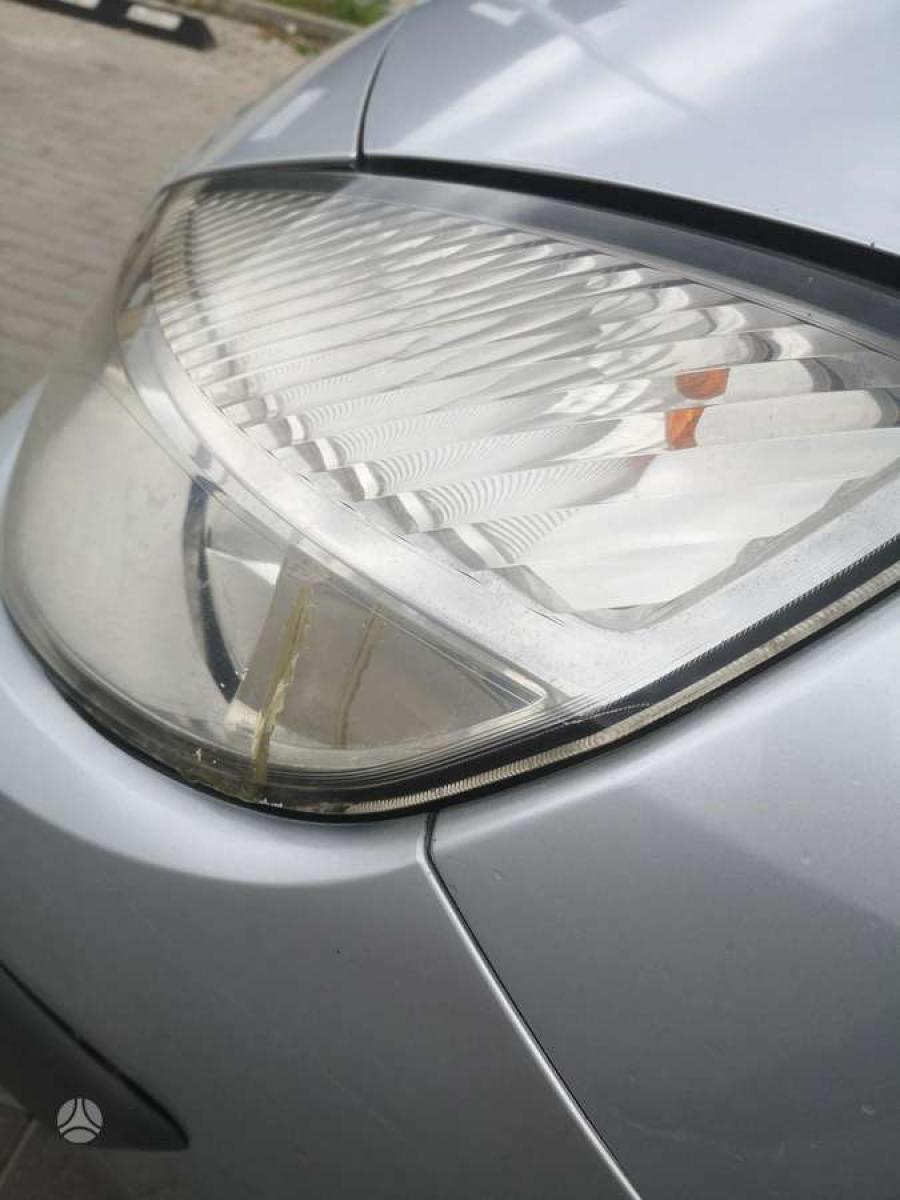 Grey Renault Grand Scenic 2006 in Kaunas, with an engine capacity of 1.46 L and mileage of 360 thousand km for 1450 €, photo 6 on AUTOMOTO.COM.LV