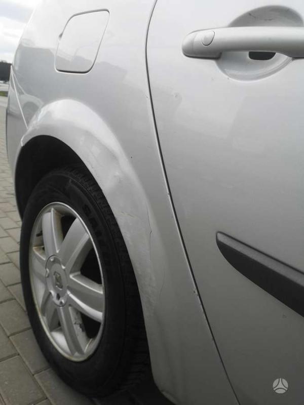 Pelēks Renault Grand Scenic 2006 Kauņa, ar dzinēja tilpumu 1.46 L un nobraukumu 360 tūkst. km par 1450 €, foto 7 vietnē AUTOMOTO.COM.LV