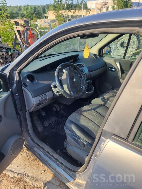 Серый Рено Гранд Сценик 2006 в Даугавпилс, объемом двигателя 1.90 л и пробегом 250 тыс. км за 500 €, фото 2 на AUTOMOTO.COM.LV