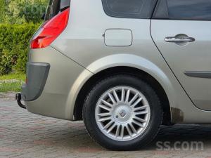 Grey Renault Grand Scenic 2007 in Riga, with an engine capacity of 1.90 L and mileage of 277 thousand km for 1450 €, photo 12 on AUTOMOTO.COM.LV
