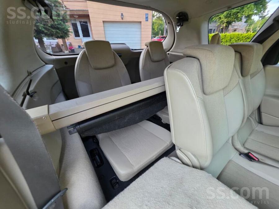 Grey Renault Grand Scenic 2007 in Riga, with an engine capacity of 1.90 L and mileage of 277 thousand km for 1450 €, photo 20 on AUTOMOTO.COM.LV