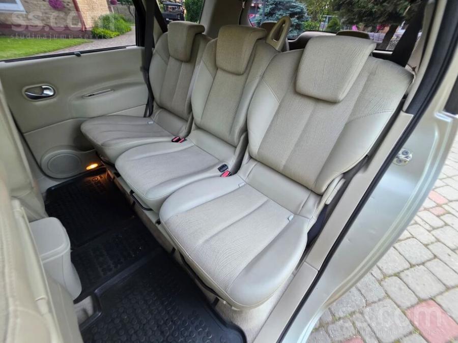 Grey Renault Grand Scenic 2007 in Riga, with an engine capacity of 1.90 L and mileage of 277 thousand km for 1450 €, photo 22 on AUTOMOTO.COM.LV