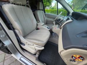 Grey Renault Grand Scenic 2007 in Riga, with an engine capacity of 1.90 L and mileage of 277 thousand km for 1450 €, photo 26 on AUTOMOTO.COM.LV