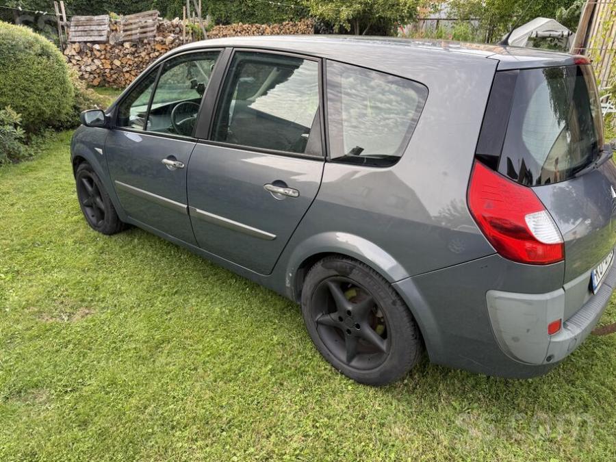 Grey Renault Grand Scenic 2007 in Jurmala, with an engine capacity of 1.90 L and mileage of 361 thousand km for 1500 €, photo 4 on AUTOMOTO.COM.LV
