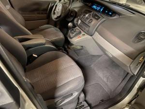 Grey Renault Grand Scenic 2008 in Vilnius, with an engine capacity of 1.60 L and mileage of 206 thousand km for 1450 €, photo 10 on AUTOMOTO.COM.LV