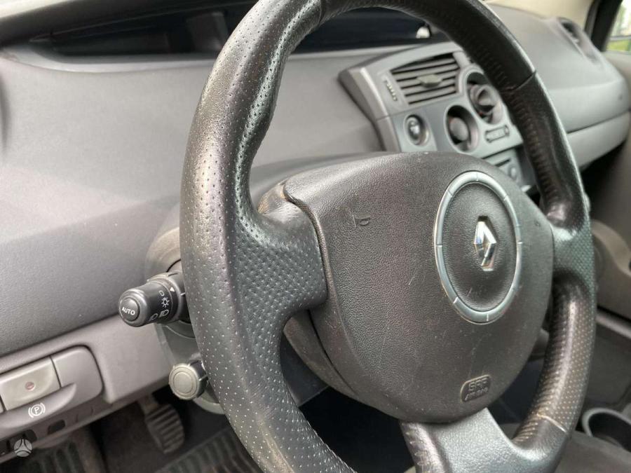 Grey Renault Grand Scenic 2008 in Vilnius, with an engine capacity of 1.60 L and mileage of 206 thousand km for 1450 €, photo 13 on AUTOMOTO.COM.LV