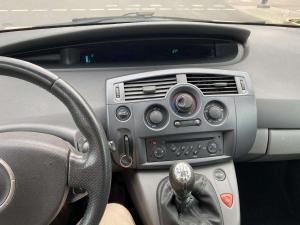Grey Renault Grand Scenic 2008 in Vilnius, with an engine capacity of 1.60 L and mileage of 206 thousand km for 1450 €, photo 15 on AUTOMOTO.COM.LV