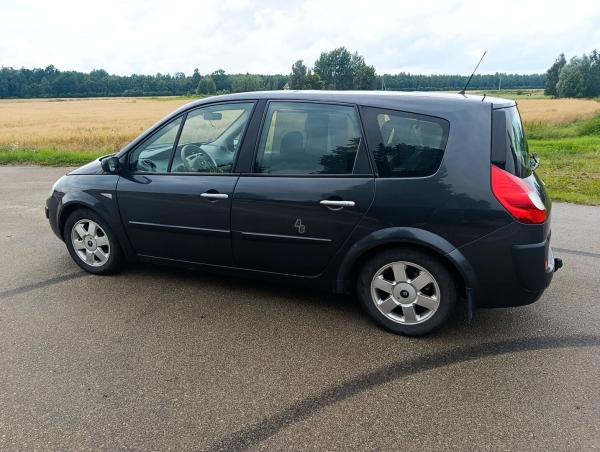 Pelēks Renault Grand Scenic 2009 Marijampole, ar dzinēja tilpumu 1.90 L un nobraukumu 305 tūkst. km par 990 €, foto 2 vietnē AUTOMOTO.COM.LV