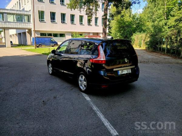 Pelēks Renault Grand Scenic 2009 Rīga, ar dzinēja tilpumu 1.90 L un nobraukumu 322 tūkst. km par 2650 €, foto 4 vietnē AUTOMOTO.COM.LV