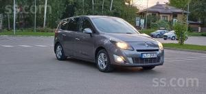 Grey Renault Grand Scenic 2009 in Riga, with an engine capacity of 1.40 L and mileage of 209 thousand km for 3200 €, photo  on AUTOMOTO.COM.LV