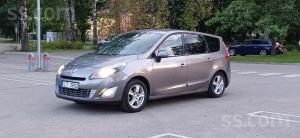 Grey Renault Grand Scenic 2009 in Riga, with an engine capacity of 1.40 L and mileage of 209 thousand km for 3200 €, photo 3 on AUTOMOTO.COM.LV