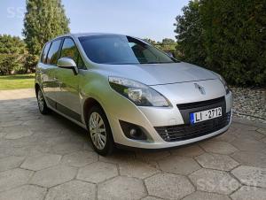 Pelēks Renault Grand Scenic 2009 Ogre, ar dzinēja tilpumu 1.90 L un nobraukumu 268 tūkst. km par 2850 €, foto 4 vietnē AUTOMOTO.COM.LV