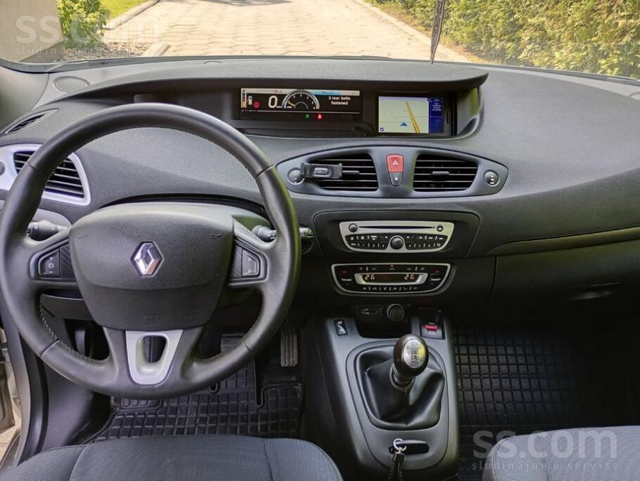 Pelēks Renault Grand Scenic 2009 Ogre, ar dzinēja tilpumu 1.90 L un nobraukumu 268 tūkst. km par 2850 €, foto 9 vietnē AUTOMOTO.COM.LV