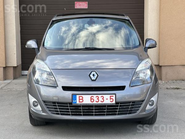 Grey Renault Grand Scenic 2010 in Ogre, with an engine capacity of 1.60 L and mileage of 182 thousand km for 4399 €, photo 2 on AUTOMOTO.COM.LV