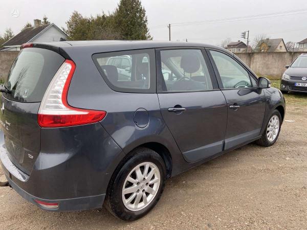 Pelēks Renault Grand Scenic 2010 Tauragė, ar dzinēja tilpumu 1.40 L un nobraukumu 180 tūkst. km par 2000 €, foto 4 vietnē AUTOMOTO.COM.LV