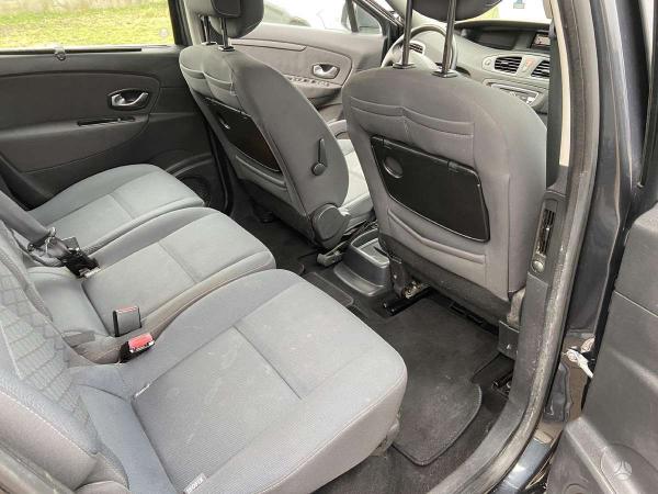Pelēks Renault Grand Scenic 2010 Tauragė, ar dzinēja tilpumu 1.40 L un nobraukumu 180 tūkst. km par 2000 €, foto 10 vietnē AUTOMOTO.COM.LV