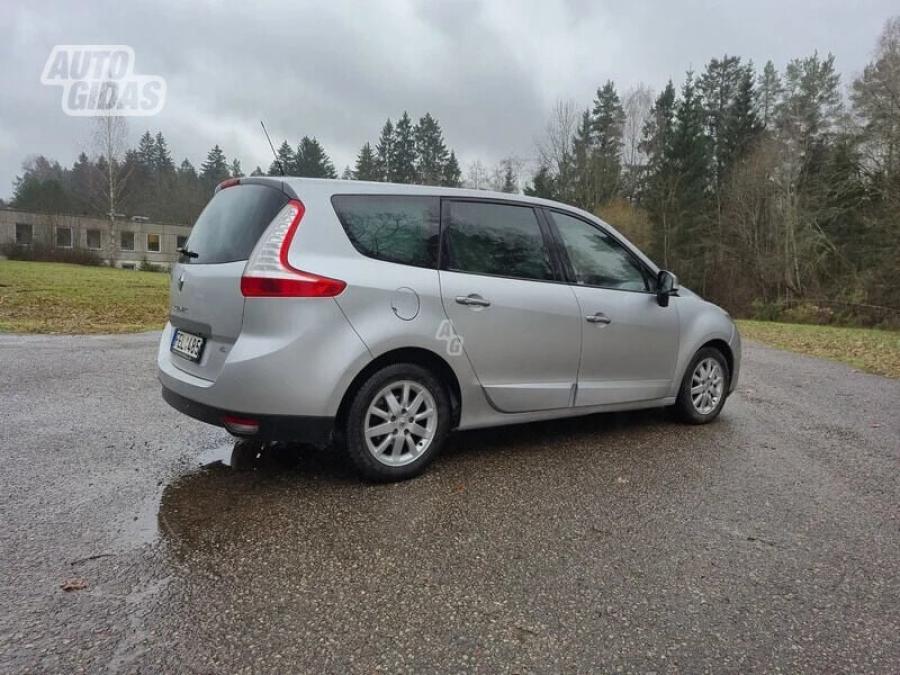Pelēks Renault Grand Scenic 2010 Viļņa, ar dzinēja tilpumu 1.50 L un nobraukumu 224 tūkst. km par 2580 €, foto 4 vietnē AUTOMOTO.COM.LV