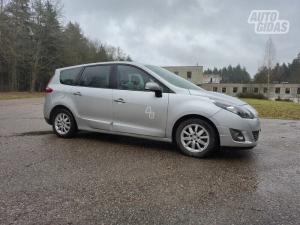 Pelēks Renault Grand Scenic 2010 Viļņa, ar dzinēja tilpumu 1.50 L un nobraukumu 224 tūkst. km par 2580 €, foto 8 vietnē AUTOMOTO.COM.LV