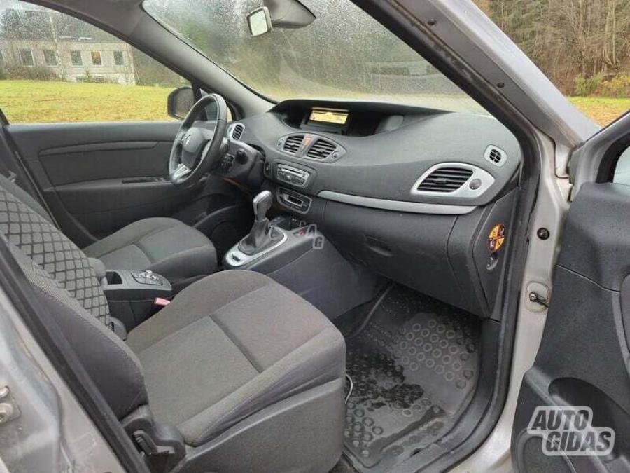 Pelēks Renault Grand Scenic 2010 Viļņa, ar dzinēja tilpumu 1.50 L un nobraukumu 224 tūkst. km par 2580 €, foto 11 vietnē AUTOMOTO.COM.LV