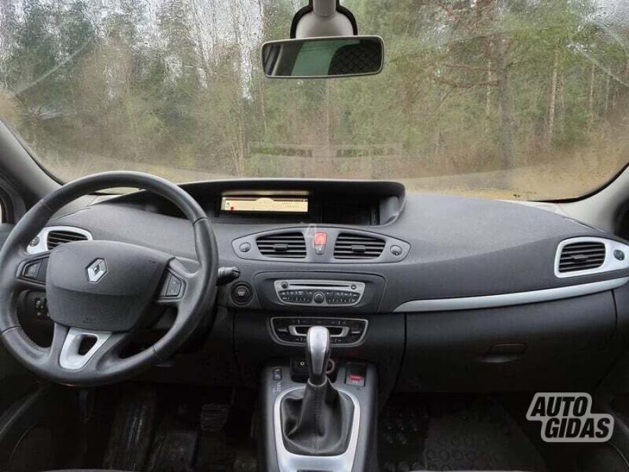 Pelēks Renault Grand Scenic 2010 Viļņa, ar dzinēja tilpumu 1.50 L un nobraukumu 224 tūkst. km par 2580 €, foto 12 vietnē AUTOMOTO.COM.LV