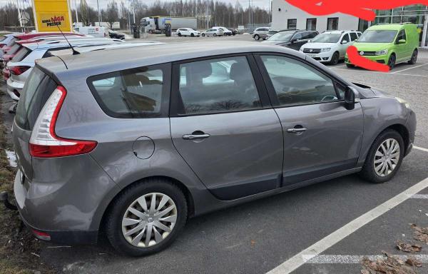 Pelēks Renault Grand Scenic 2010 Marijampole, ar dzinēja tilpumu 1.60 L un nobraukumu 210 tūkst. km par 4390 €, foto 1 vietnē AUTOMOTO.COM.LV