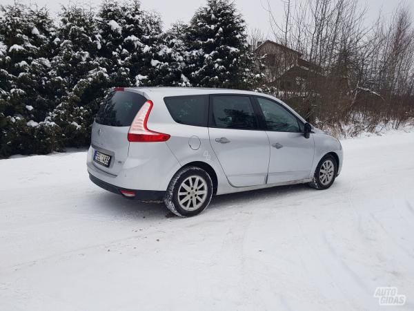 Grey Renault Grand Scenic 2010 in Vilnius, with an engine capacity of 1.50 L and mileage of 224 thousand km for 2480 €, photo 6 on AUTOMOTO.COM.LV