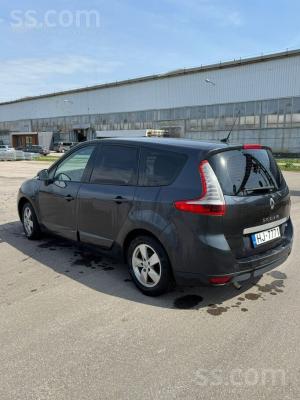 Pelēks Renault Grand Scenic 2010 Rīga, ar dzinēja tilpumu 1.60 L un nobraukumu 278 tūkst. km par 1200 €, foto 4 vietnē AUTOMOTO.COM.LV