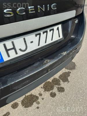 Pelēks Renault Grand Scenic 2010 Rīga, ar dzinēja tilpumu 1.60 L un nobraukumu 278 tūkst. km par 1200 €, foto 13 vietnē AUTOMOTO.COM.LV