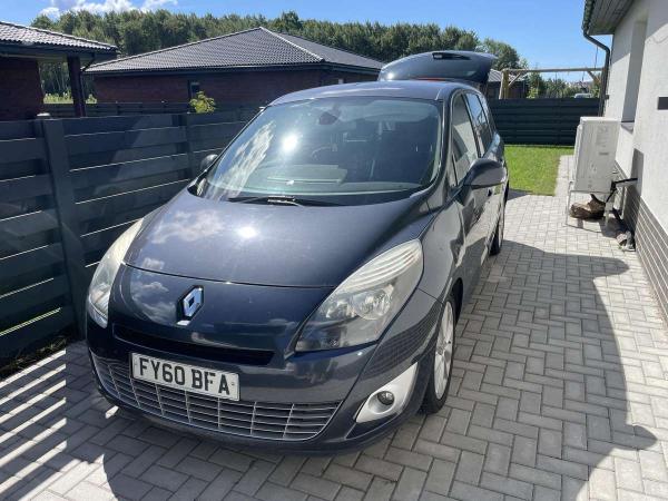 Pelēks Renault Grand Scenic 2010 Klaipėda, ar dzinēja tilpumu 2.00 L un nobraukumu 199 tūkst. km par 1200 €, foto 1 vietnē AUTOMOTO.COM.LV