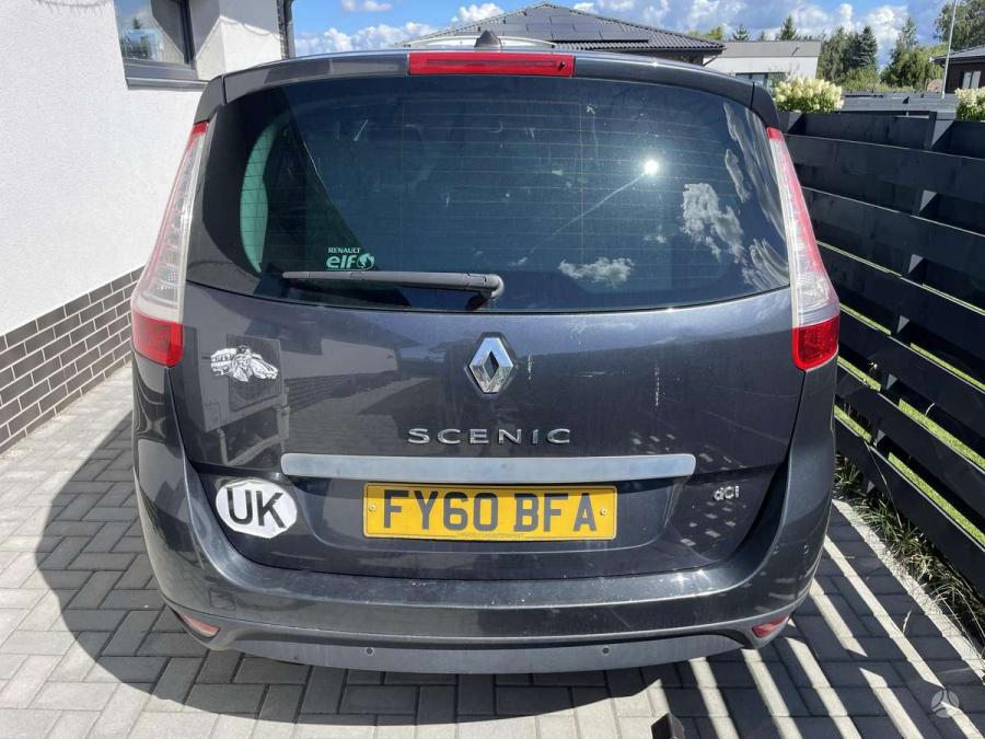 Pelēks Renault Grand Scenic 2010 Klaipėda, ar dzinēja tilpumu 2.00 L un nobraukumu 199 tūkst. km par 1200 €, foto 6 vietnē AUTOMOTO.COM.LV