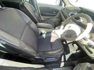 Pelēks Renault Grand Scenic 2010 Klaipėda, ar dzinēja tilpumu 2.00 L un nobraukumu 199 tūkst. km par 1200 €, foto 8 vietnē AUTOMOTO.COM.LV