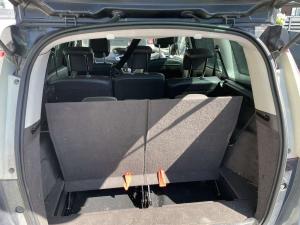 Pelēks Renault Grand Scenic 2010 Klaipėda, ar dzinēja tilpumu 2.00 L un nobraukumu 199 tūkst. km par 1200 €, foto 11 vietnē AUTOMOTO.COM.LV