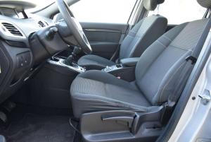 Pelēks Renault Grand Scenic 2010 Viļņa, ar dzinēja tilpumu 1.56 L un nobraukumu 309 tūkst. km par 3750 €, foto 10 vietnē AUTOMOTO.COM.LV