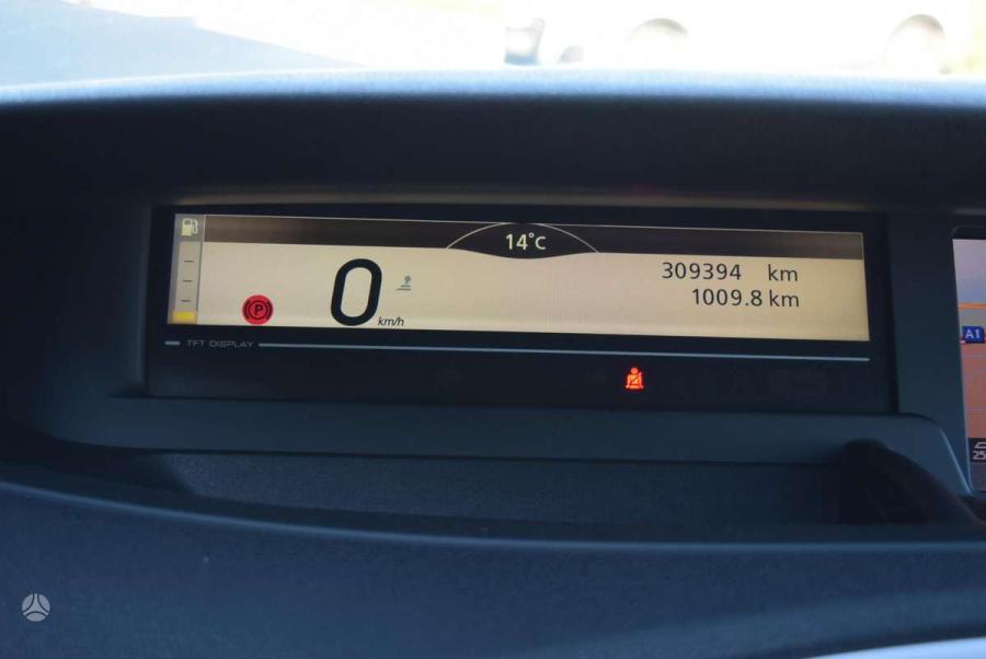 Pelēks Renault Grand Scenic 2010 Viļņa, ar dzinēja tilpumu 1.56 L un nobraukumu 309 tūkst. km par 3750 €, foto 18 vietnē AUTOMOTO.COM.LV
