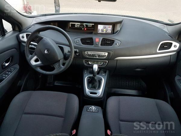Renault Grand Scenic 2010 in Utena on AUTOMOTO.COM.LV Grey Renault Grand Scenic 2010 in Utena, with an engine capacity of 1.50 L and mileage of 340 thousand km for 2300 €, photo 11 on AUTOMOTO.COM.LV