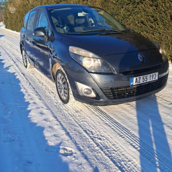 Grey Renault Grand Scenic 2011 in Skaudvile, with an engine capacity of 1.46 L and mileage of 293 thousand km for 2400 €, photo 2 on AUTOMOTO.COM.LV
