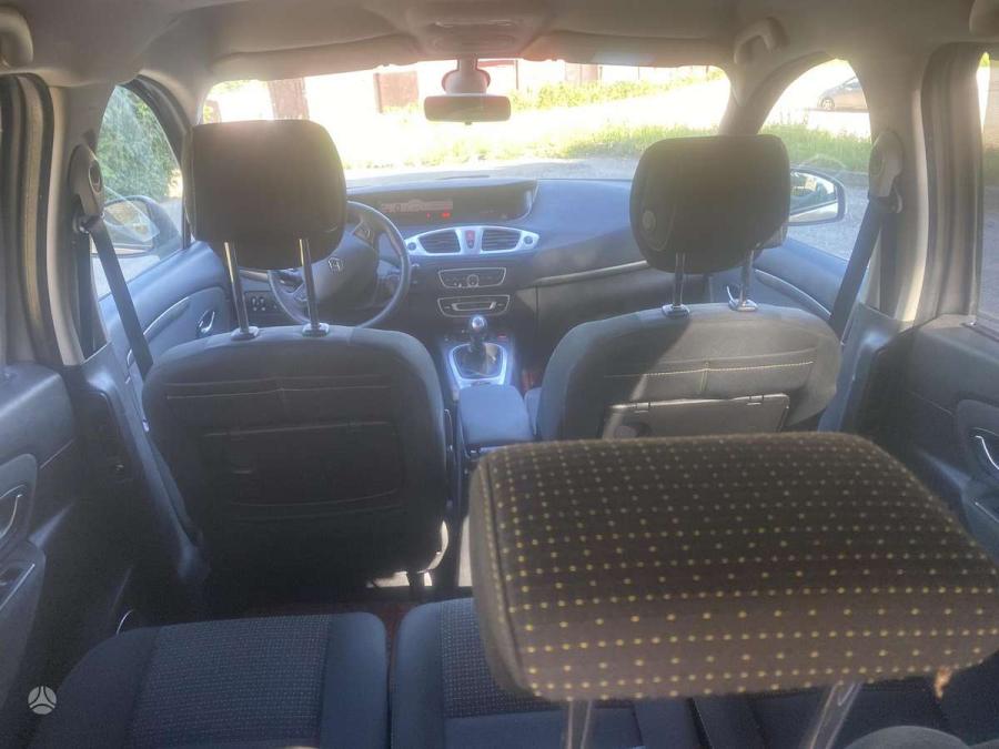 Grey Renault Grand Scenic 2011 in Alytus, with an engine capacity of 1.40 L and mileage of 222 thousand km for 3000 €, photo 11 on AUTOMOTO.COM.LV