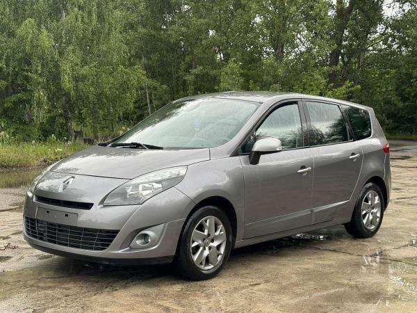 Grey Renault Grand Scenic 2011 in Siauliai, with an engine capacity of 1.46 L and mileage of 192 thousand km for 2750 €, photo 1 on AUTOMOTO.COM.LV
