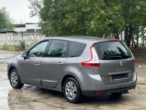 Grey Renault Grand Scenic 2011 in Siauliai, with an engine capacity of 1.46 L and mileage of 192 thousand km for 2750 €, photo 4 on AUTOMOTO.COM.LV